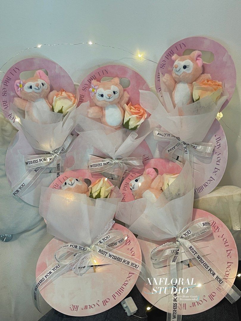 Disney LinaBell single stalk flower set local seller, Hobbies & Toys ...