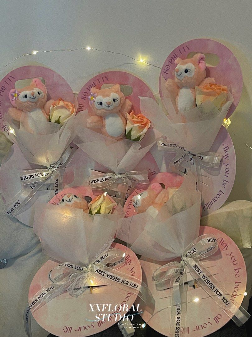 Disney LinaBell single stalk flower set local seller, Hobbies & Toys ...