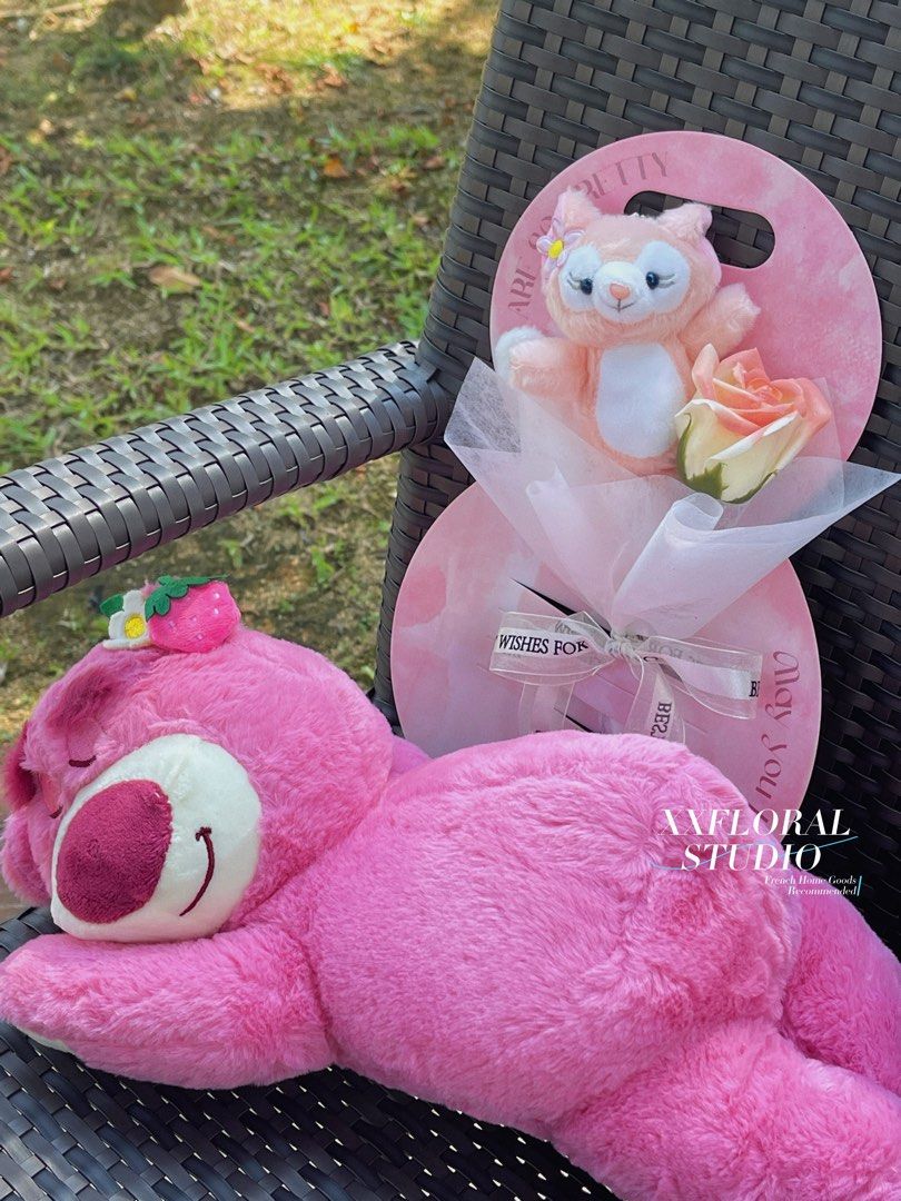 Disney LinaBell single stalk flower set local seller, Hobbies & Toys ...