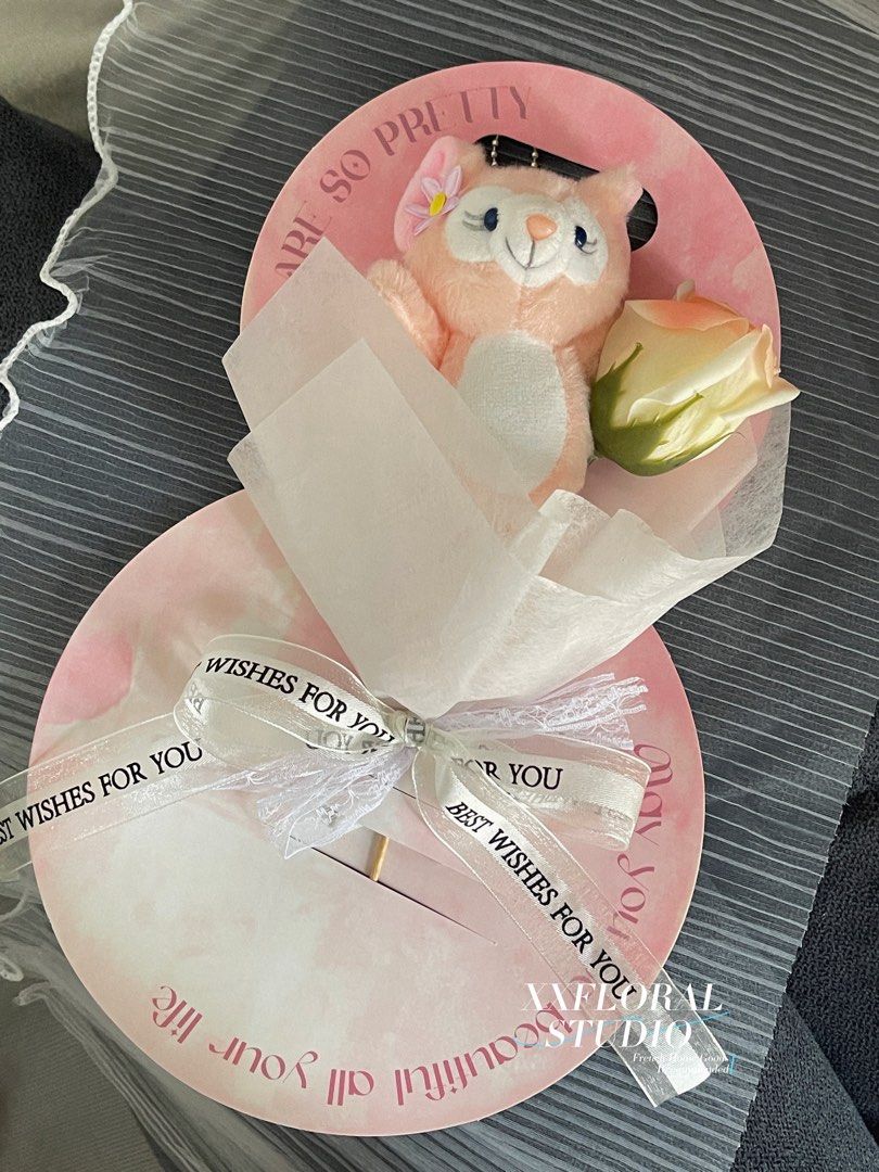 Disney LinaBell single stalk flower set local seller, Hobbies & Toys ...