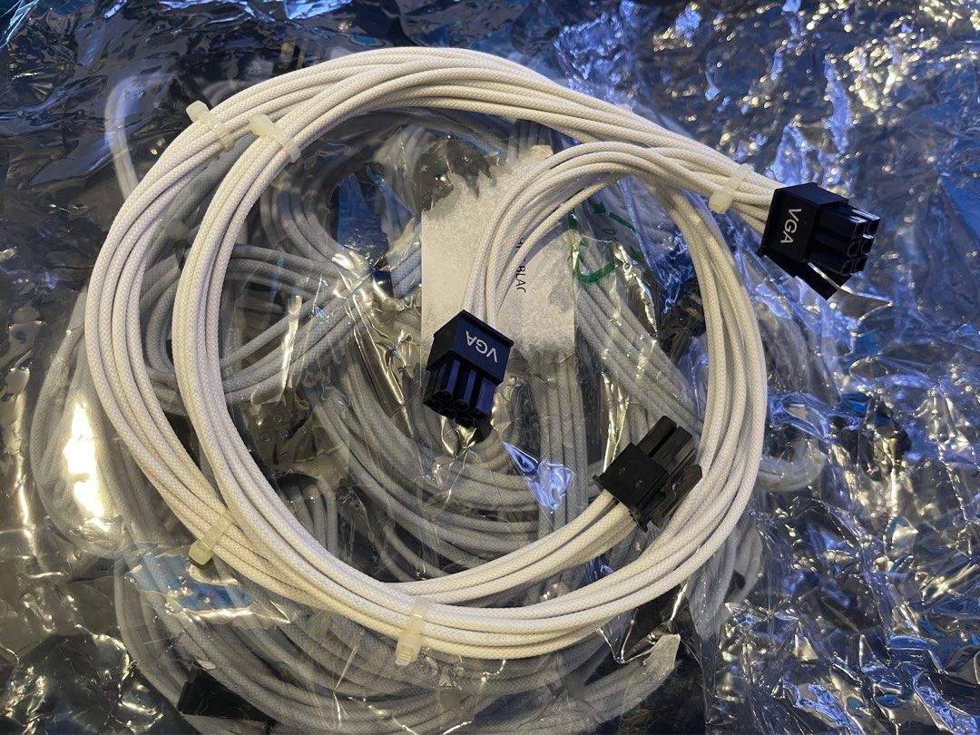 EVGA White G2/P2/T2 Power Supply Cable Set, Individually Sleeved (100 ...