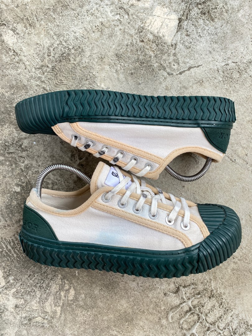 Excelsior Cream and Green Color way on Carousell