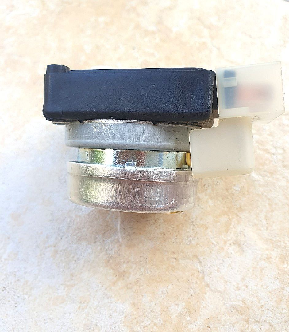 Freezer Defrost Timer, TV & Home Appliances, Other Home Appliances on ...