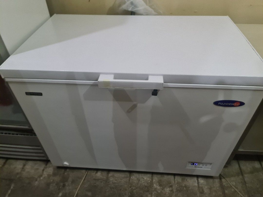 Fujidenzo Inverter Freezer and Showcase Chiller, TV & Home Appliances ...
