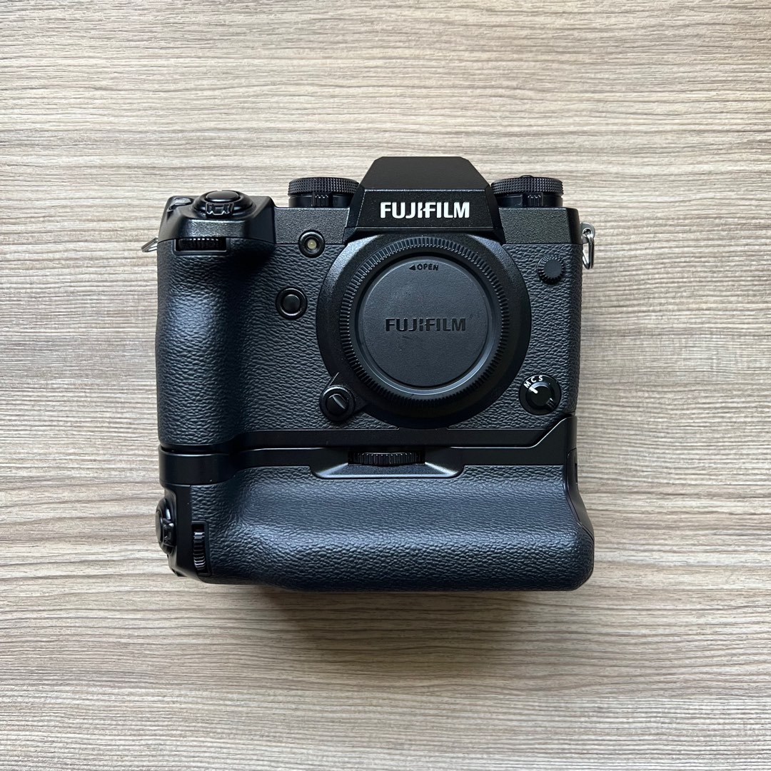 Fujifilm XH1 + VBG, Photography, Cameras on Carousell