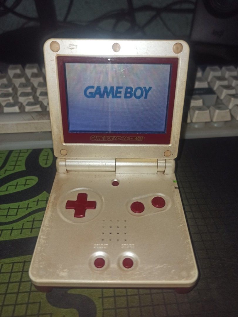 Gameboy Advance SP: Famicom Edition, Video Gaming, Video Game Consoles ...