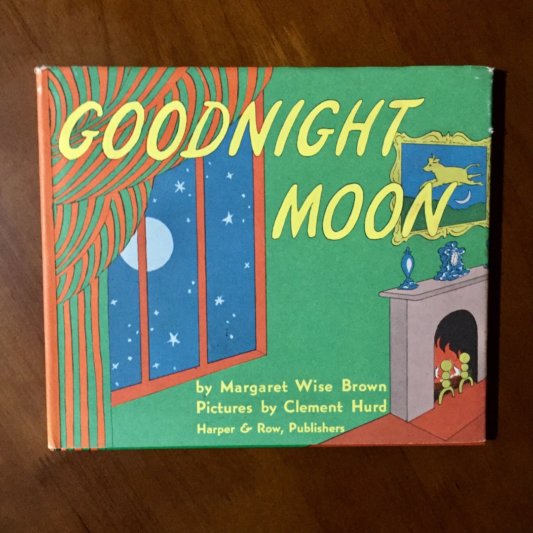 Goodnight Moon by Margaret Wise Brown and Clement Hurd (Illustrator) on ...