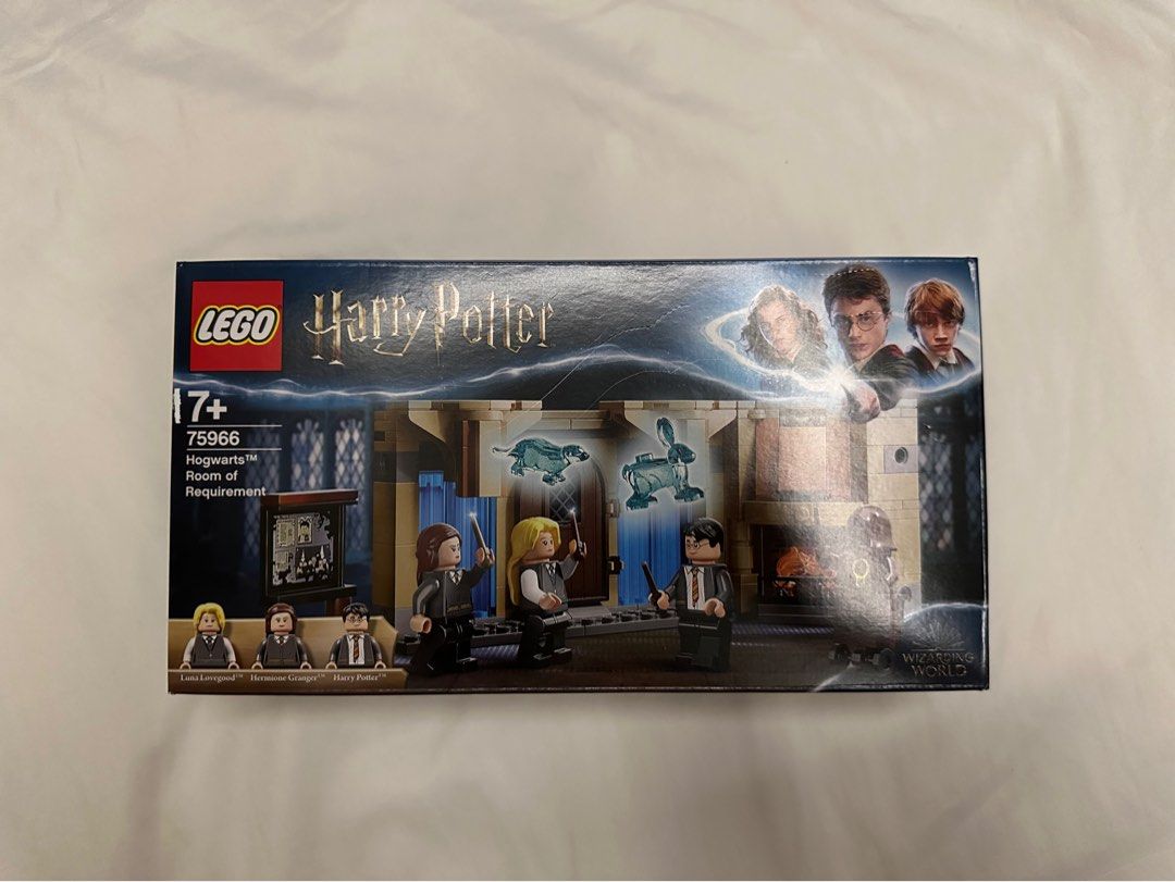 Hogwarts Room of Requirement Lego 75966 Harry Potter, Hobbies & Toys ...