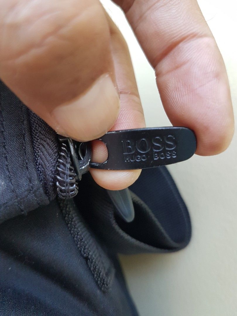 Hugo boss made in vietnam, Barang Mewah, Tas & Dompet di Carousell