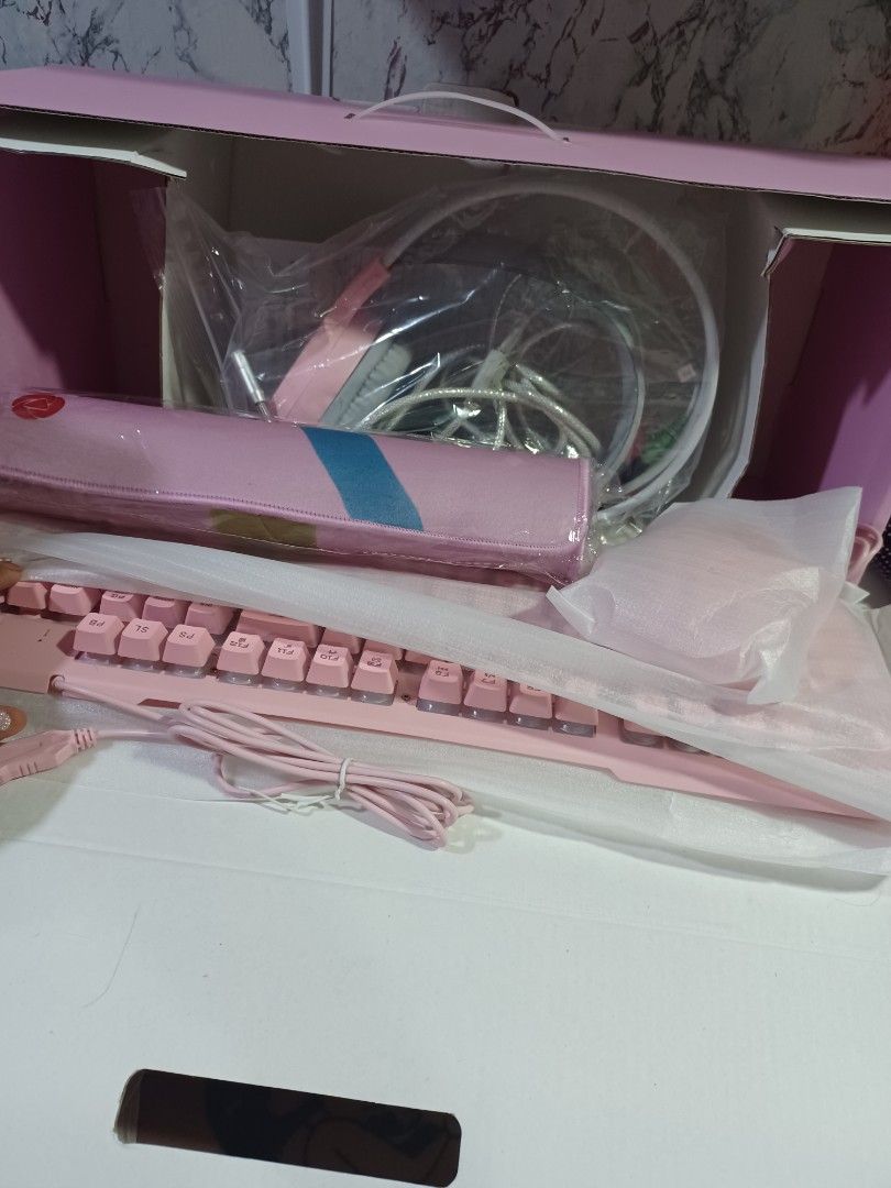 inplay 4in1 set rgb keyboard mouse with headset and desk mat, Computers ...