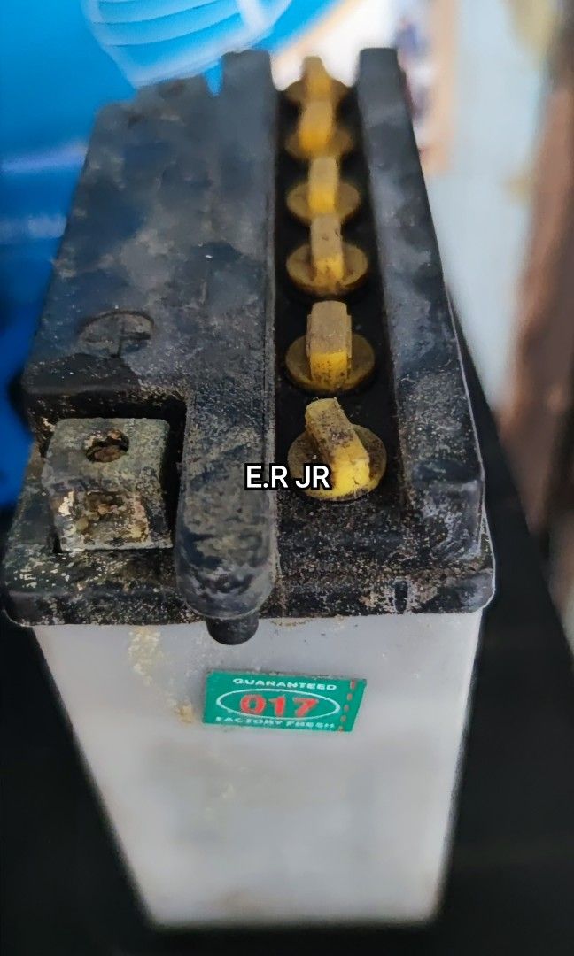 Junk batteries buying on Carousell