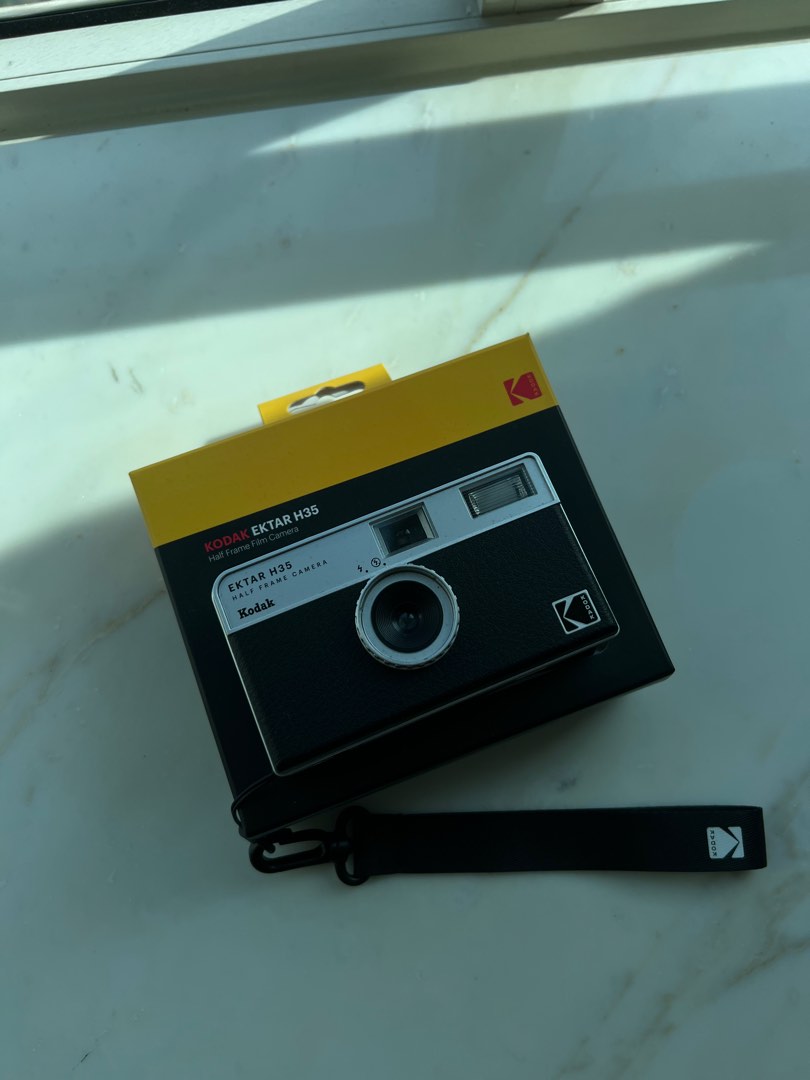 Kodak Ektar H35 half frame glum camera, Photography, Cameras on Carousell