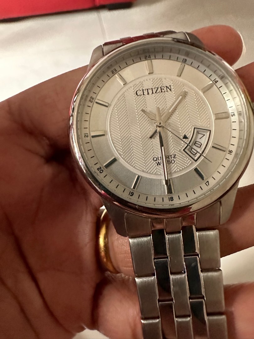Latest citizen with warranty no scratchy, Luxury, Watches on Carousell
