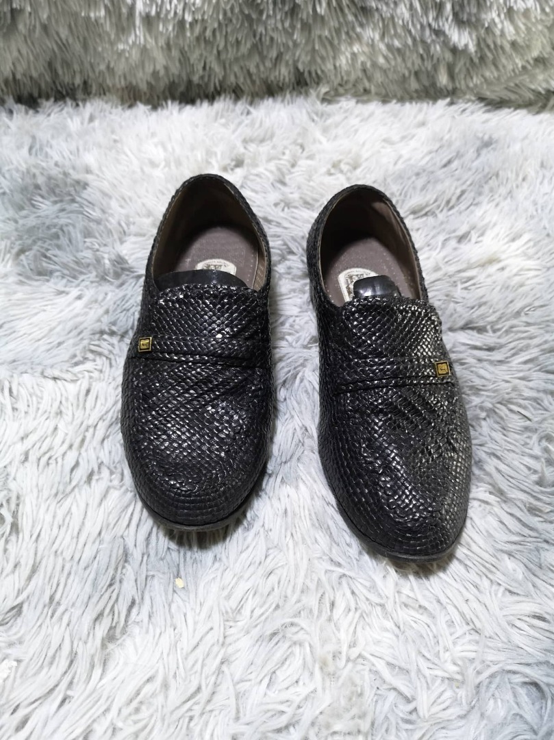 Marelli Black Woven Leather Shoes, Men's Fashion, Footwear, Casual Shoes on Carousell