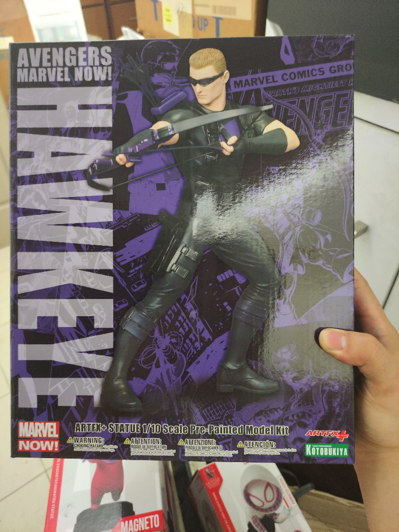 MARVEL COMICS HAWKEYE AVENGERS NOW! ARTFX+ STATUE on Carousell