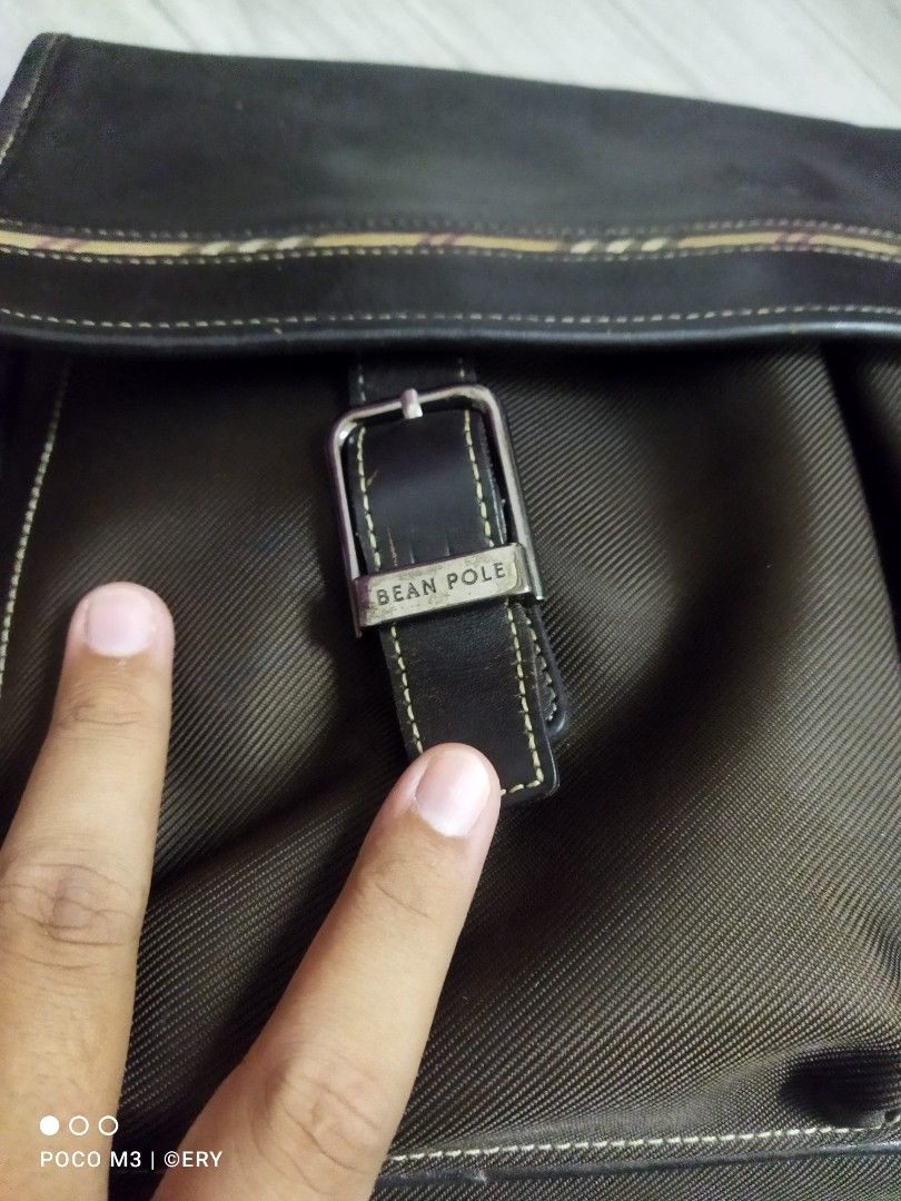 Messenger Bean Pole, Men's Fashion, Bags, Sling Bags on Carousell