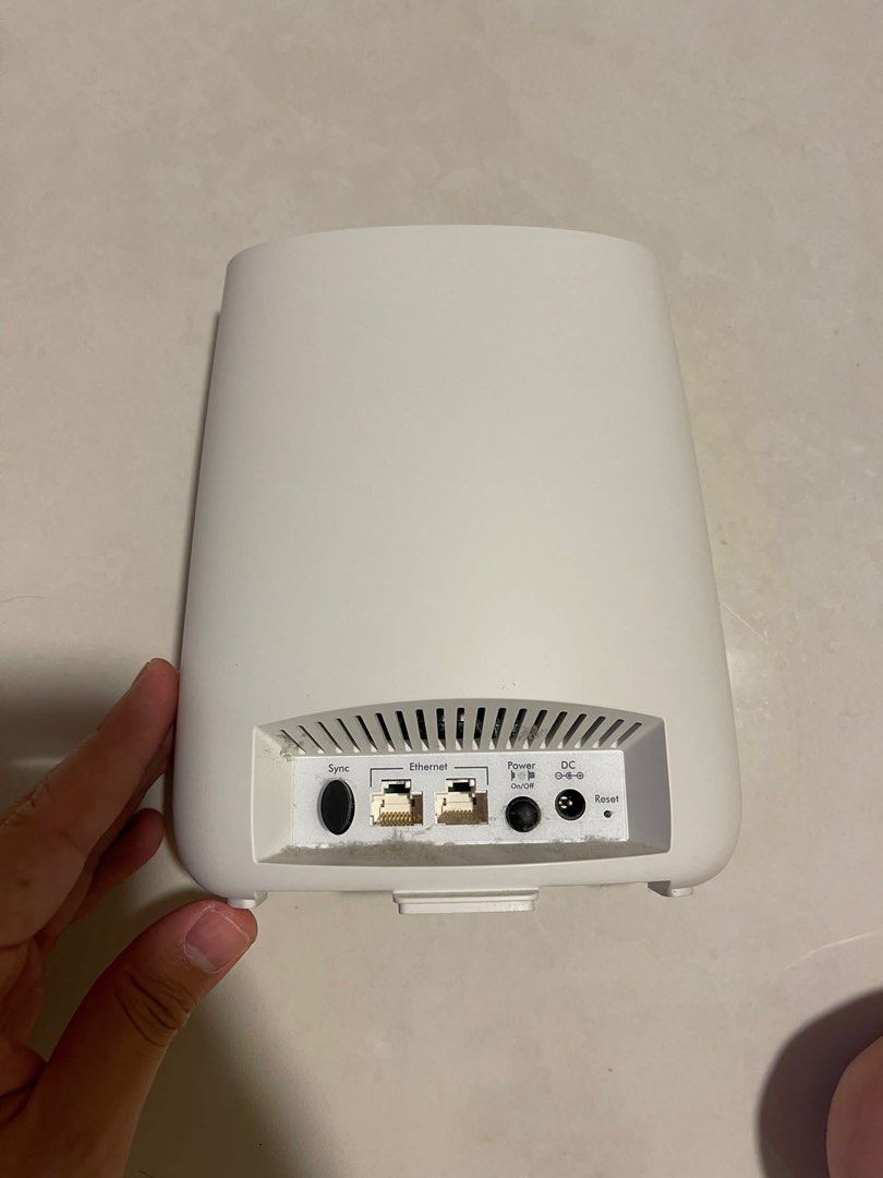 NETGEAR Orbi WiFi Router RBR20 main and satellite, Computers & Tech ...