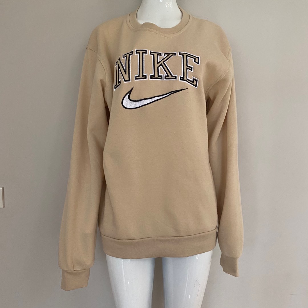 Nike Streetwear Oversized Sweater, Men's Fashion, Coats, Jackets and ...