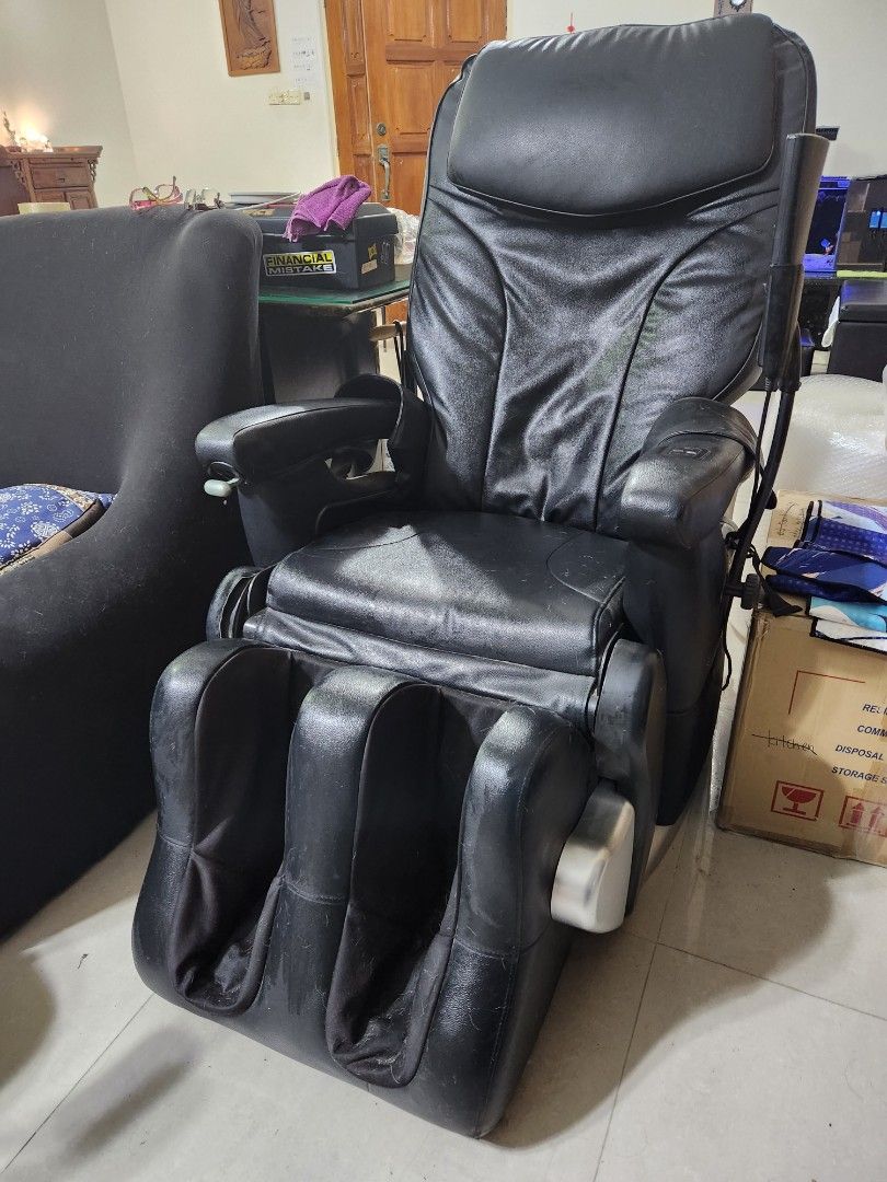 OSIM iMedic Pro Massage Chair, Health & Nutrition, Massage Devices on ...