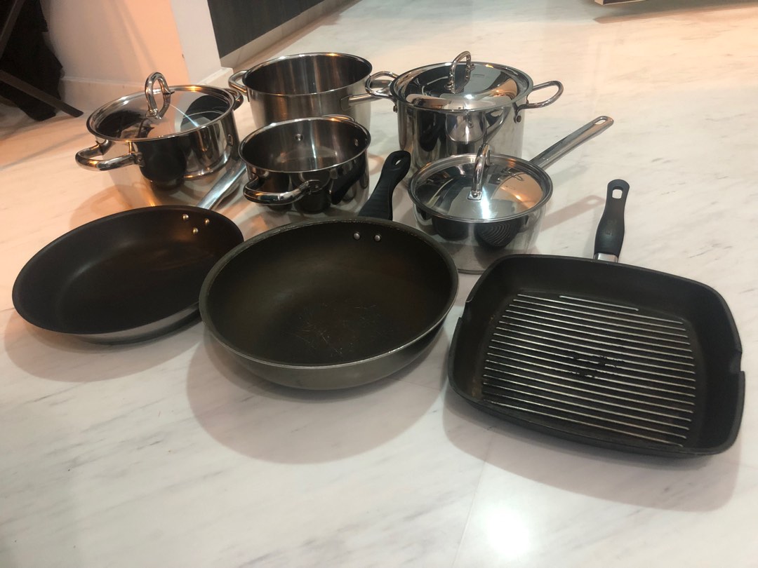 Pots and pans for cooking, Furniture & Home Living, Kitchenware ...