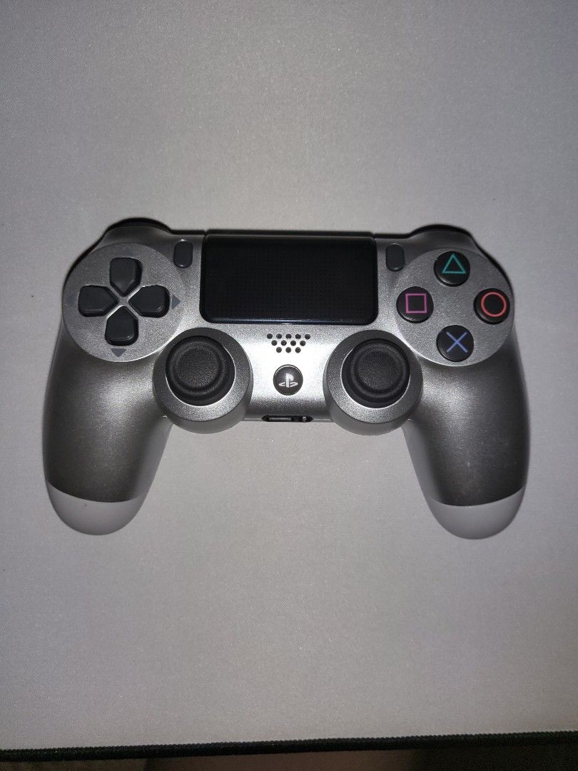 Ps4 Controller Silver RUSH, Video Gaming, Gaming Accessories ...