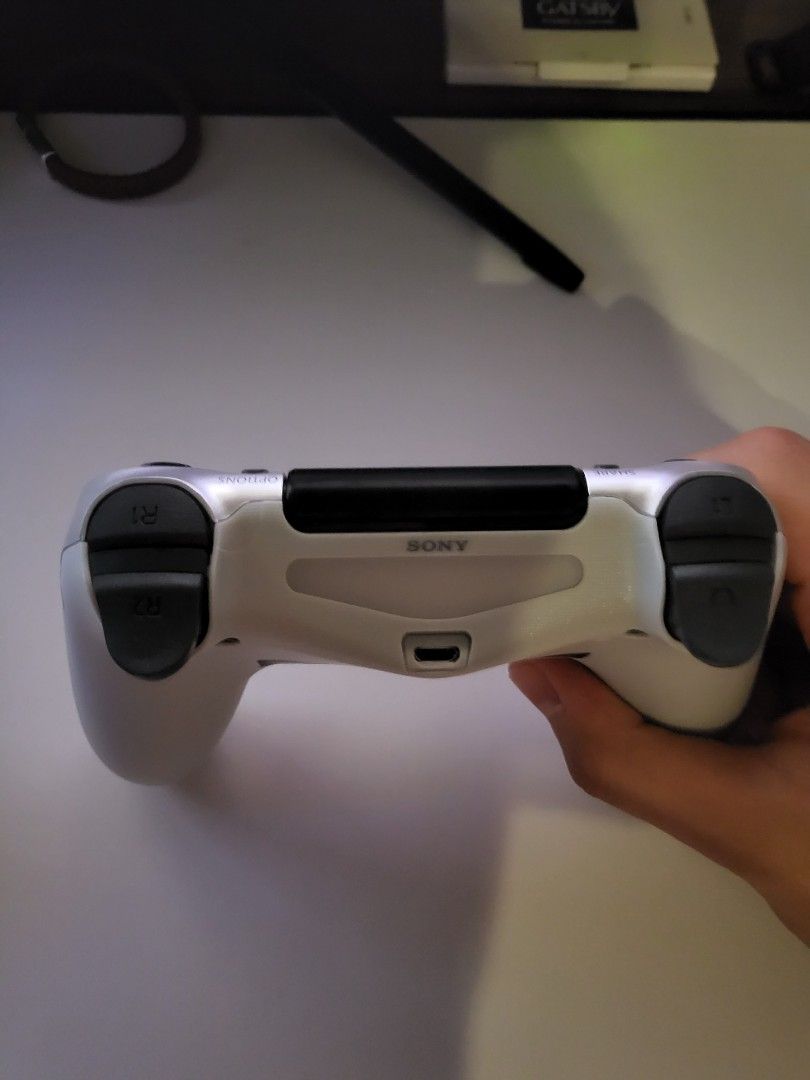 Ps4 Controller Silver RUSH, Video Gaming, Gaming Accessories ...