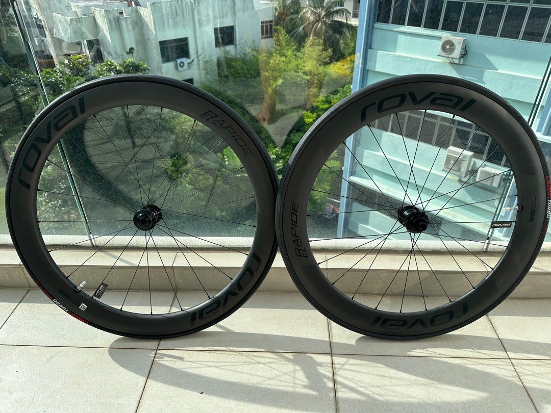 Roval Rapide CL Carbon Wheelset, Sports Equipment, Bicycles & Parts ...