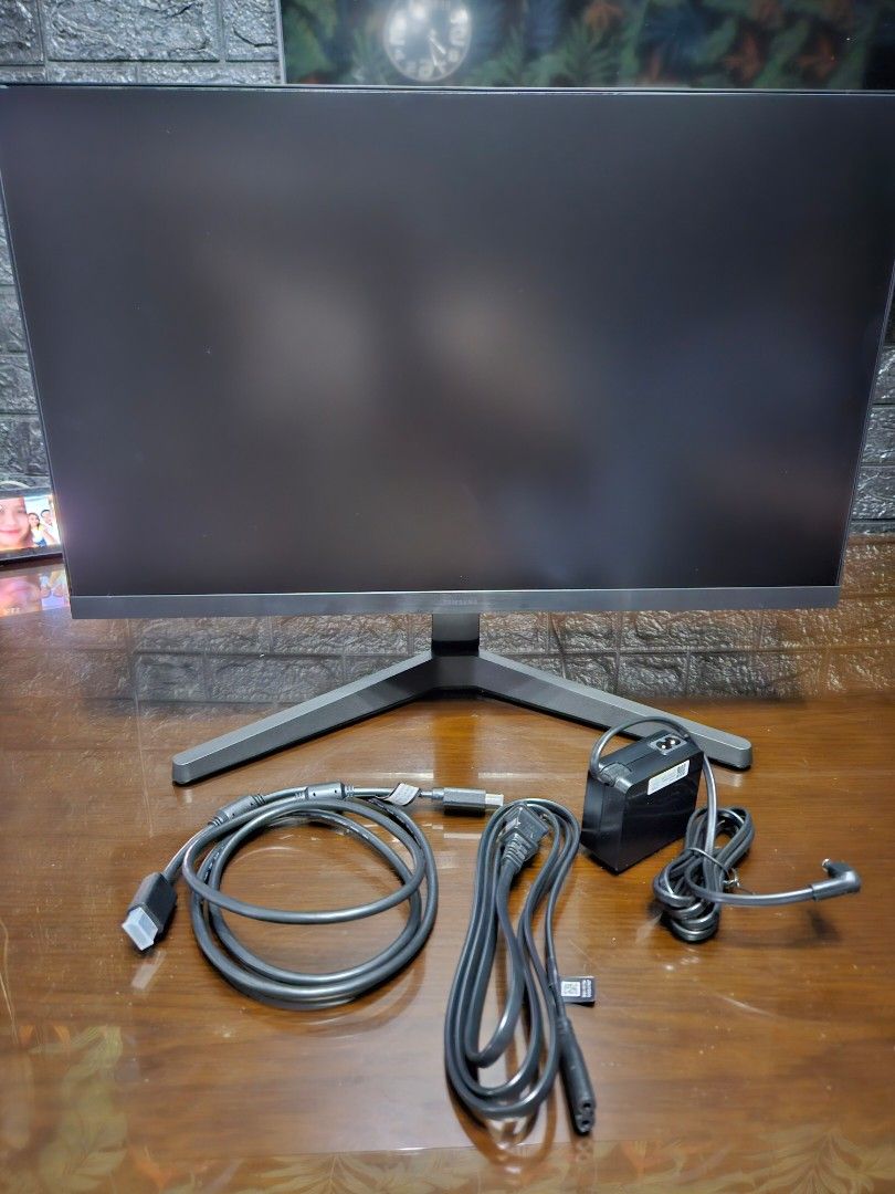 Samsung 24" frameless monitor, Computers & Tech, Desktops on Carousell