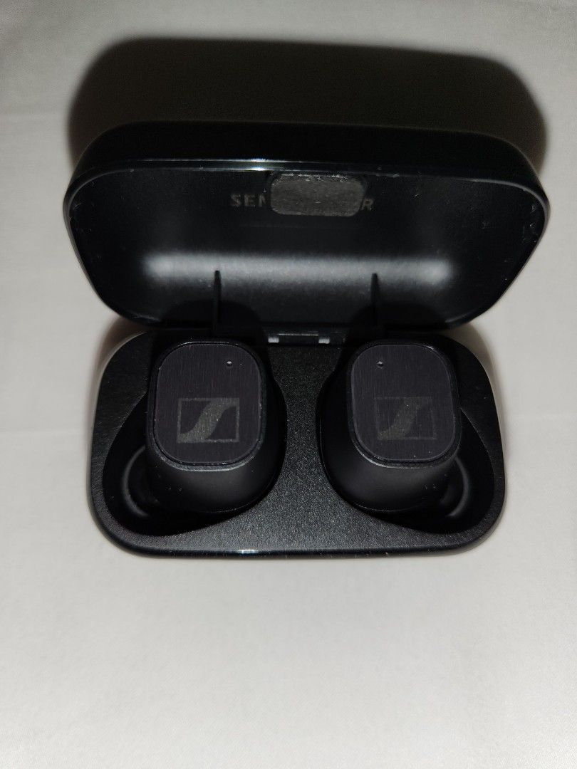 Sennheiser Wireless Earbuds, Audio, Earphones on Carousell