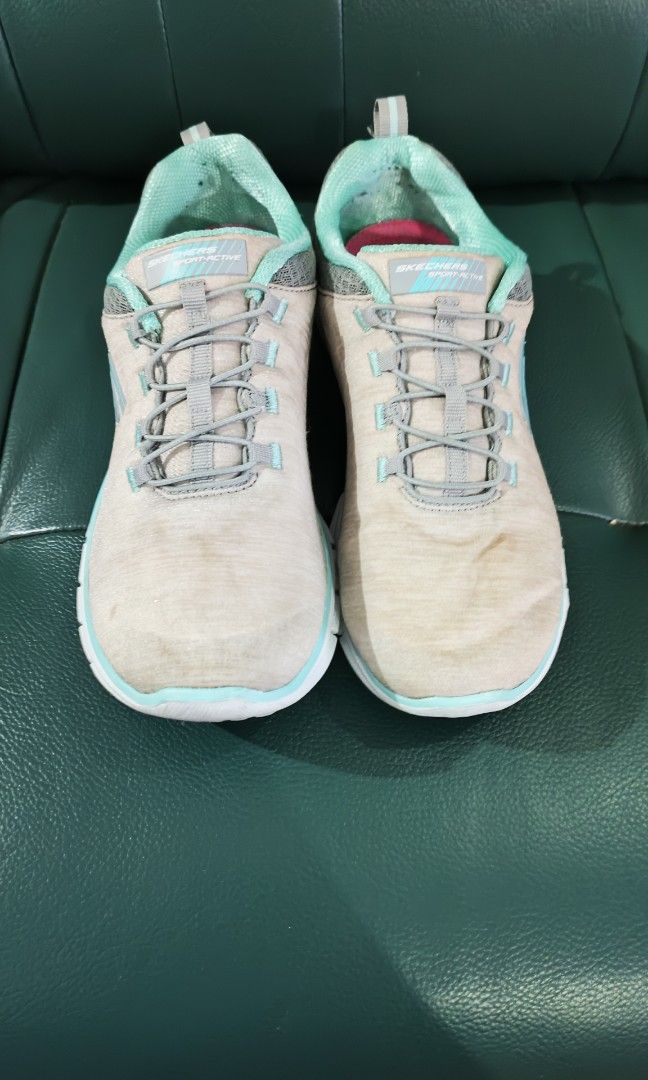 Skechers Dual Lite, Women's Fashion, Footwear, Sneakers on Carousell