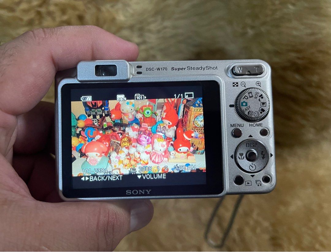 Sony Cybershot DSC-W710 Digital Camera, Photography, Cameras on Carousell