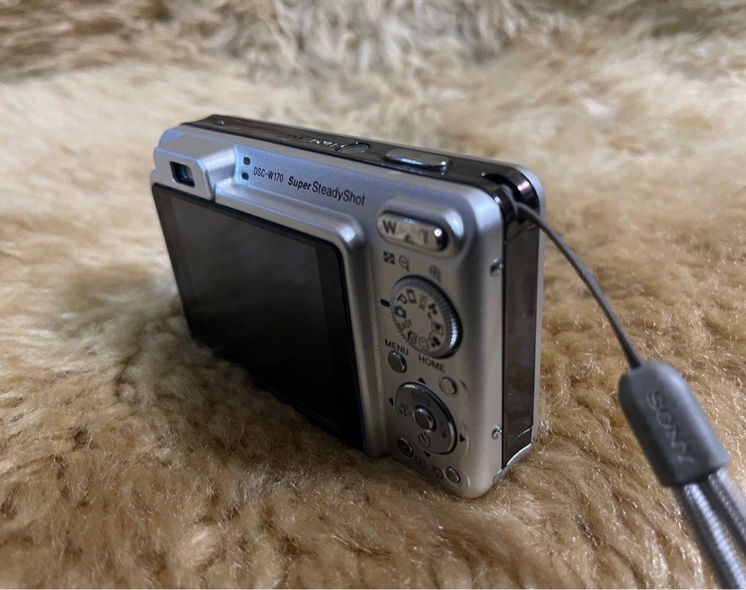 Sony Cybershot DSC-W710 Digital Camera, Photography, Cameras on Carousell