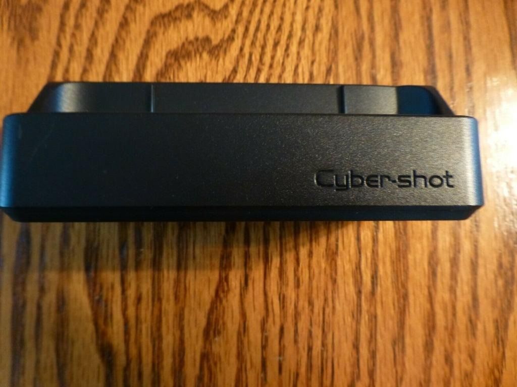 Sony Genuine USB Docking Cradle UC-TF for Cybershot DSC-T900 ...