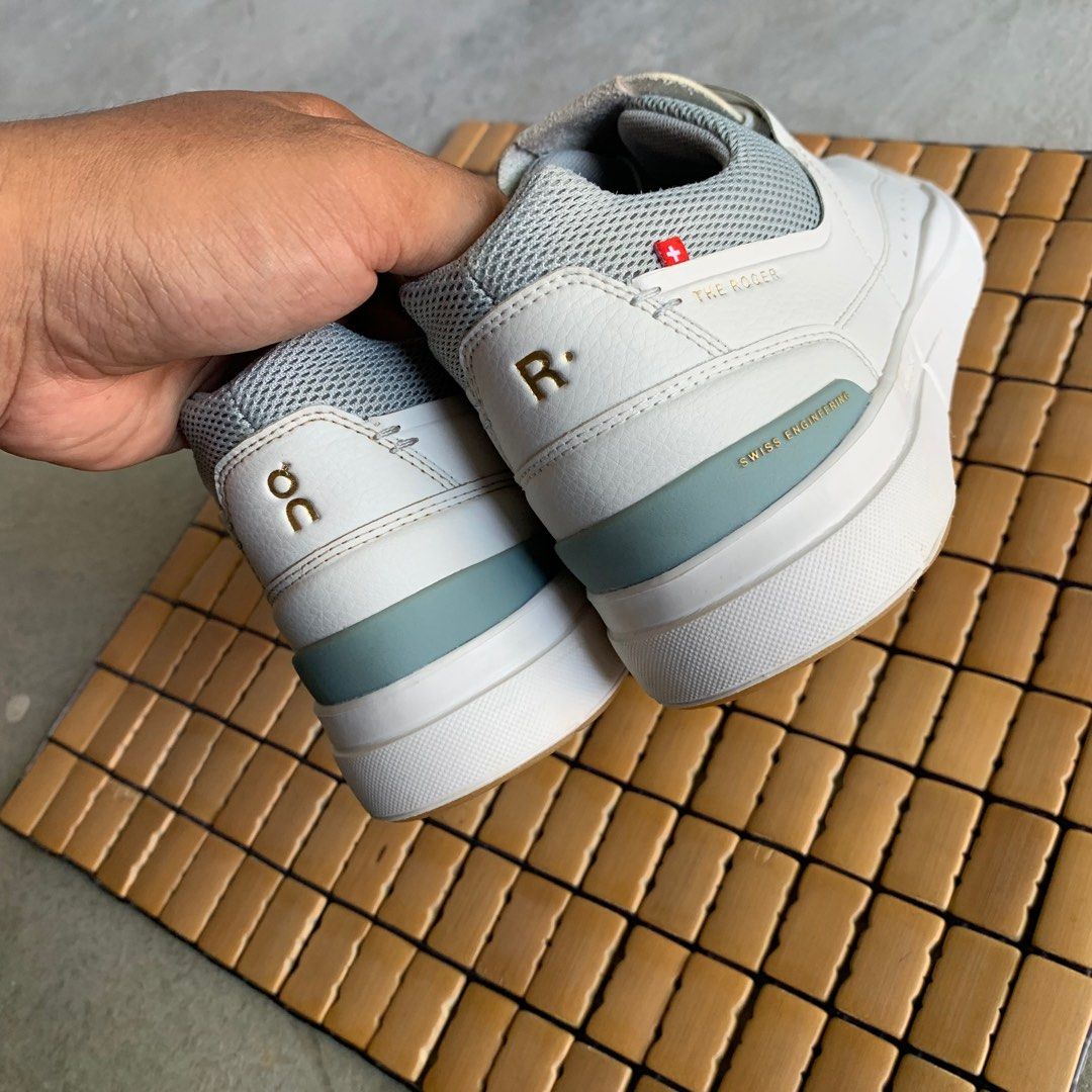 Swiss Engineering The Roger White, Fesyen Pria, Sepatu , Sneakers di ...