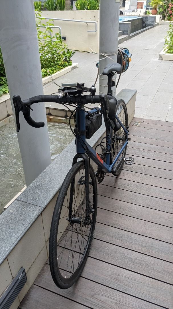 Triban RC120 (XL) with accessories | Road bike, Sports Equipment ...