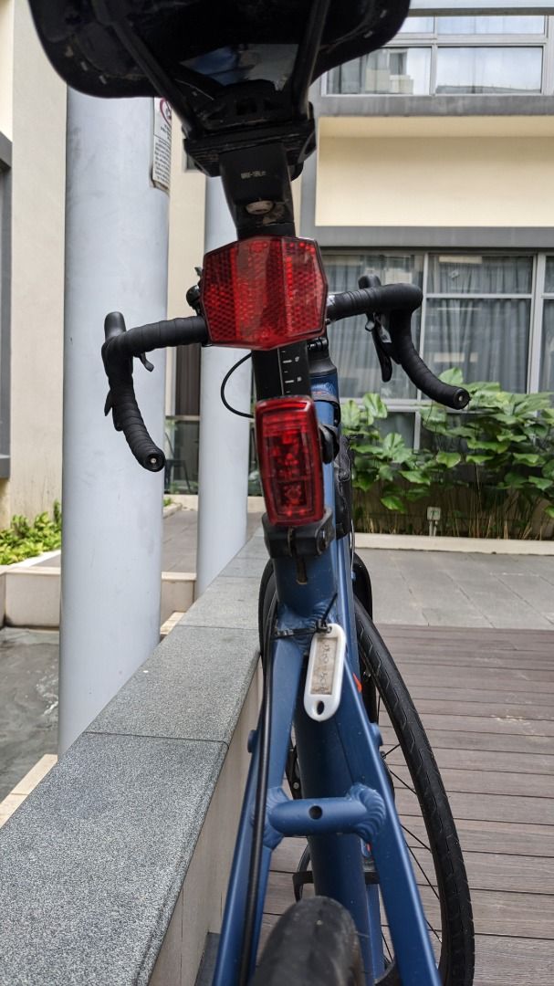 Triban RC120 (XL) with accessories | Road bike, Sports Equipment ...