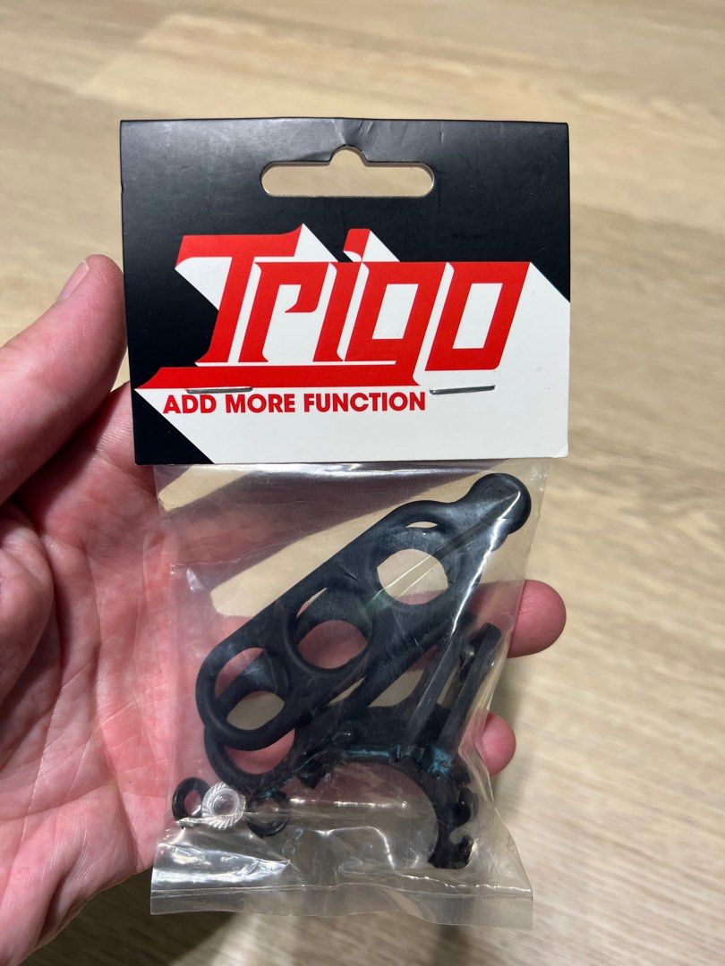 Trigo Torch light Mount GoPro, Sports Equipment, Bicycles & Parts ...