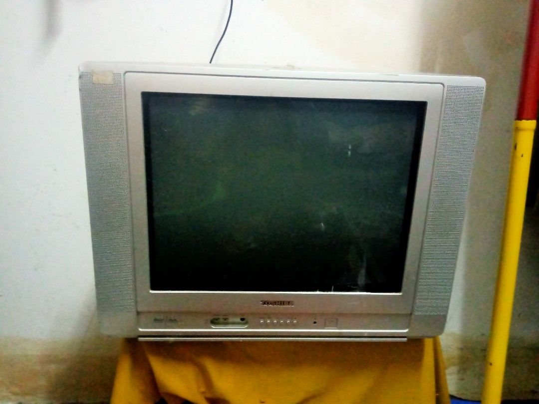 TV TOSHIBA LAMA TERPAKAI, TV & Home Appliances, TV & Entertainment, TV ...