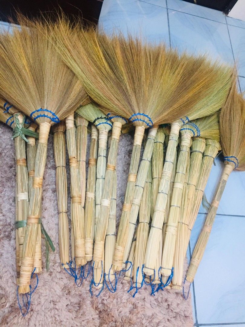 Walis Tambo, Furniture & Home Living, Cleaning & Homecare Supplies ...