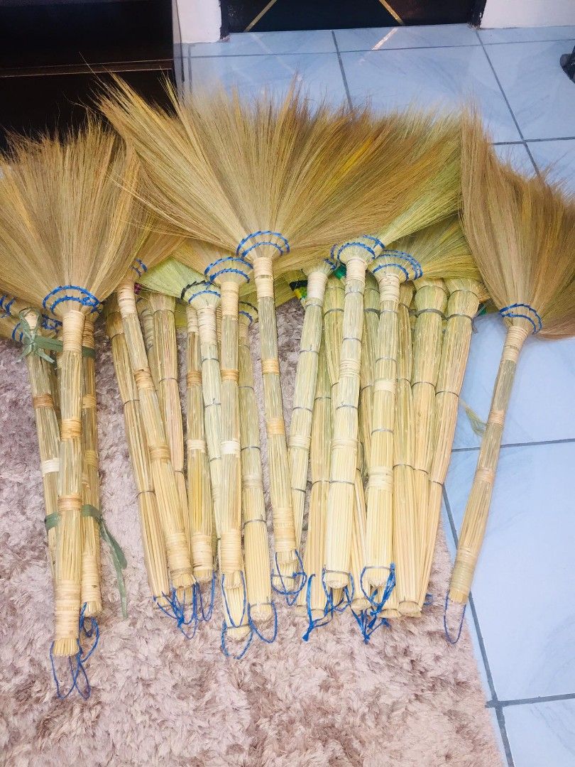 Walis Tambo, Furniture & Home Living, Cleaning & Homecare Supplies ...