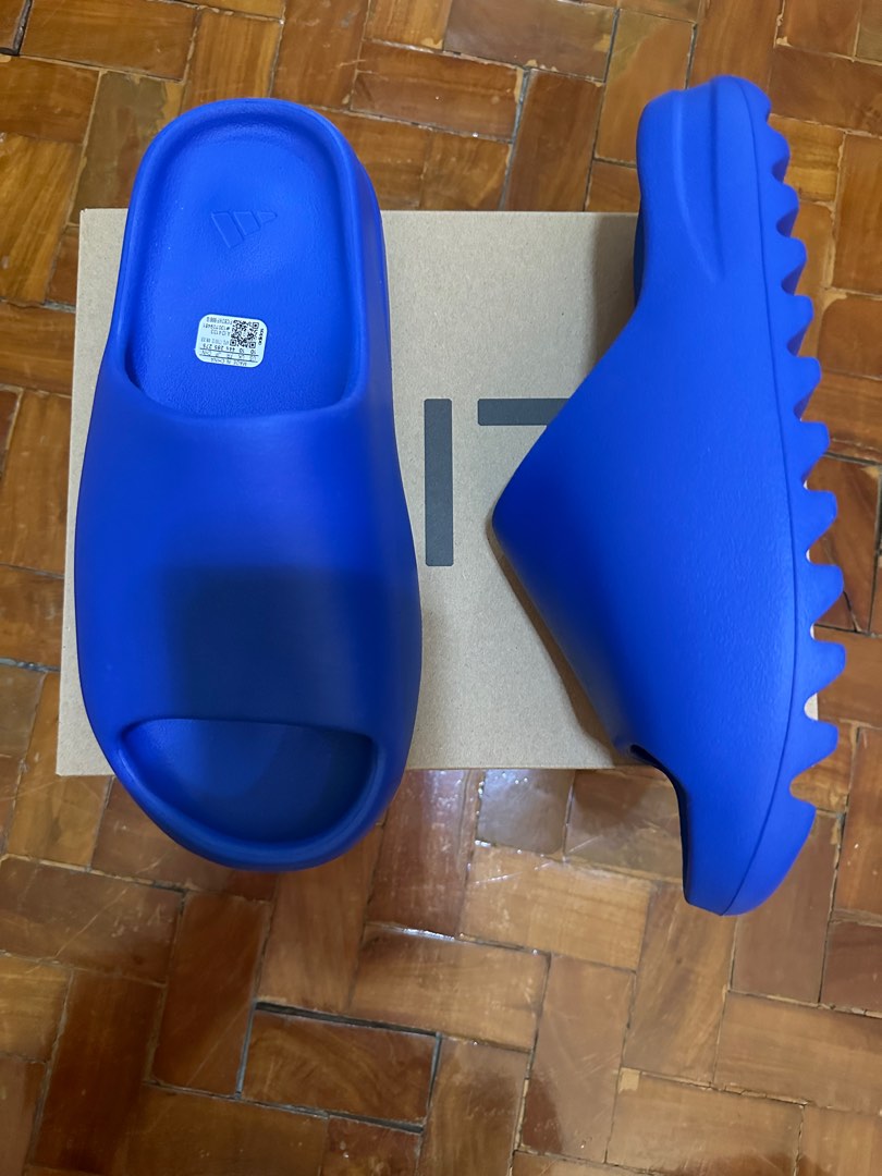 Yeezy slide azure, Men's Fashion, Footwear, Slippers & Slides on Carousell