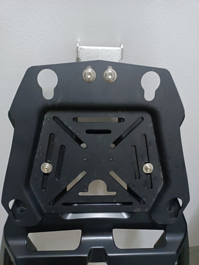 Zedge 45L Top box with plate, Motorcycles, Motorcycle Accessories on ...