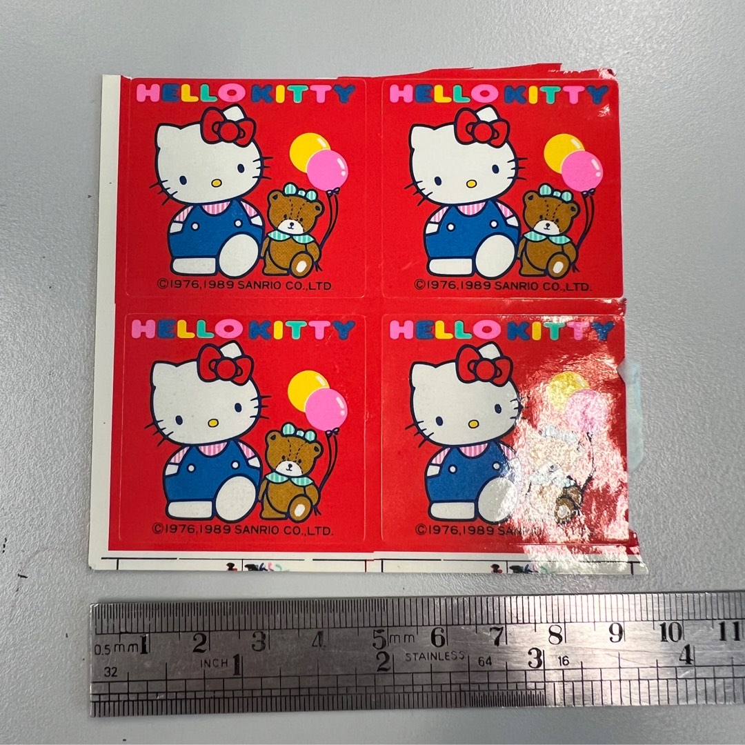 1989年 hello kitty 貼紙Sanrio (八十 九十 年代人物 絕版 經典 罕有 童年回憶）, 興趣及遊戲, 手作＆自家設計, 其他 - Carousell