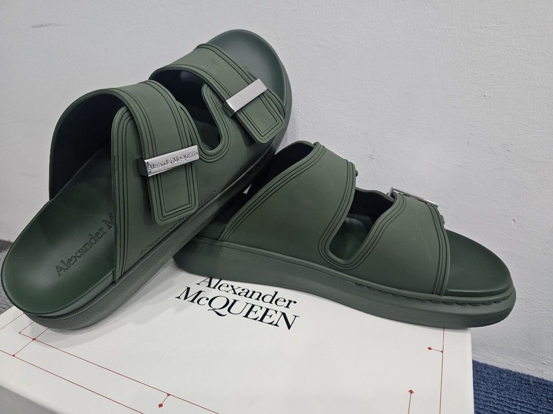 Alexander McQUEEN Rubber Slides, Men's Fashion, Footwear, Flipflops and ...