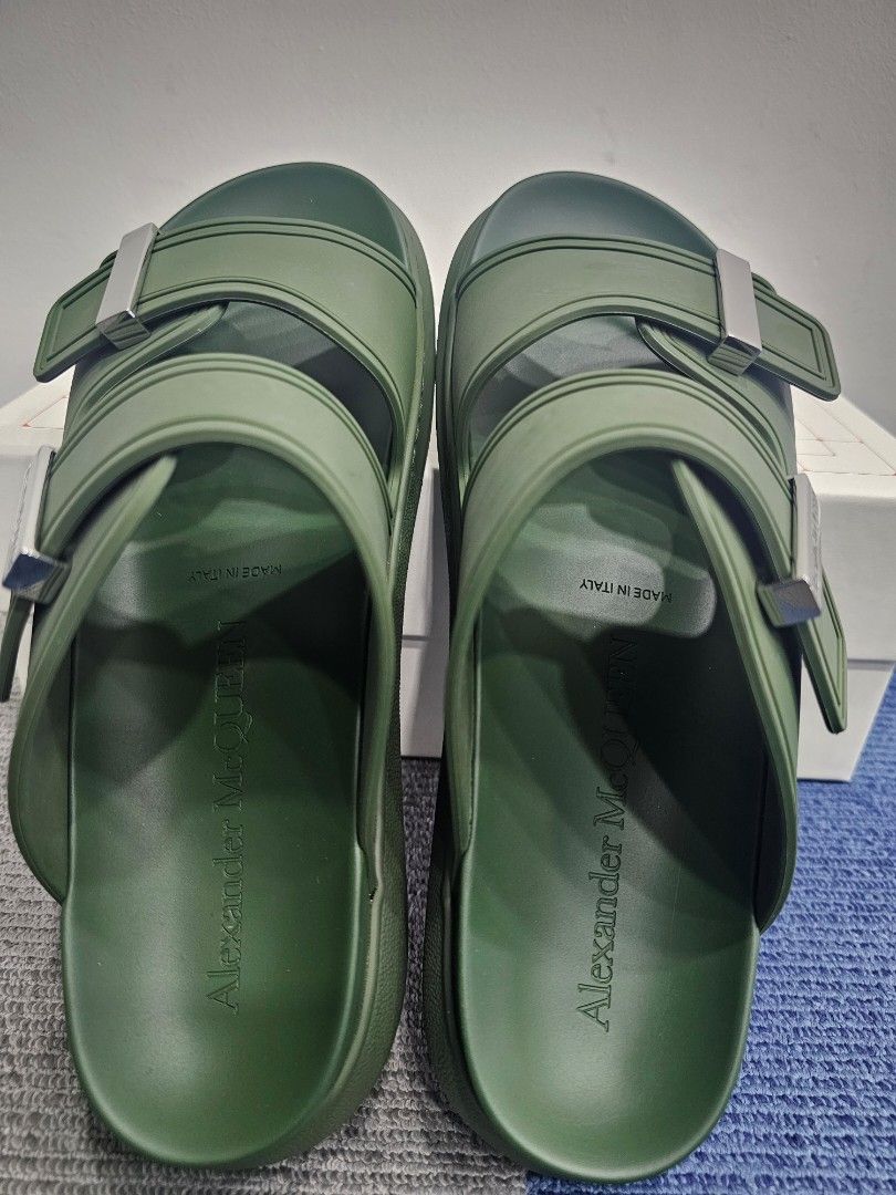 Alexander McQUEEN Rubber Slides, Men's Fashion, Footwear, Flipflops and ...