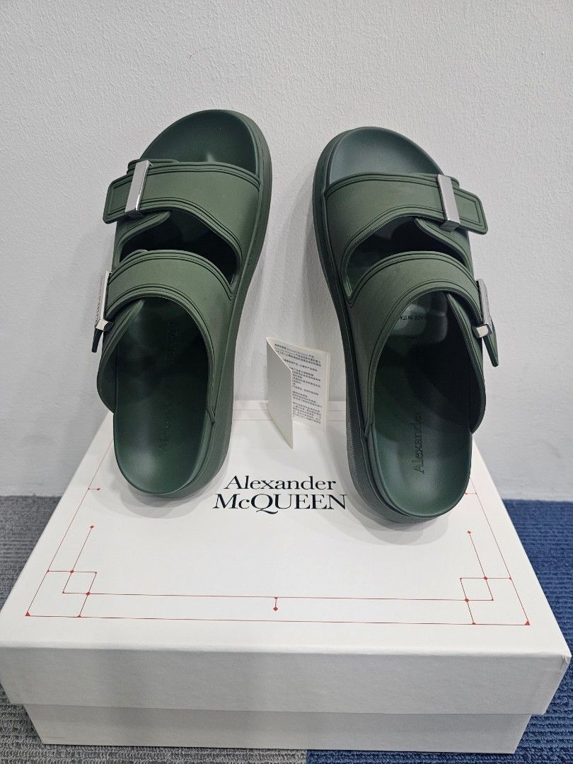 Alexander McQUEEN Rubber Slides, Men's Fashion, Footwear, Flipflops and ...
