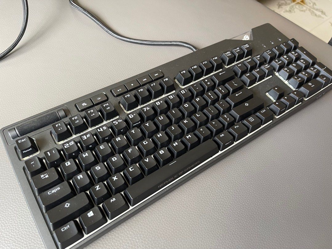 Asus ROG Strix Flare RGB Mechanical Keyboard Computers Tech Parts Accessories Computer