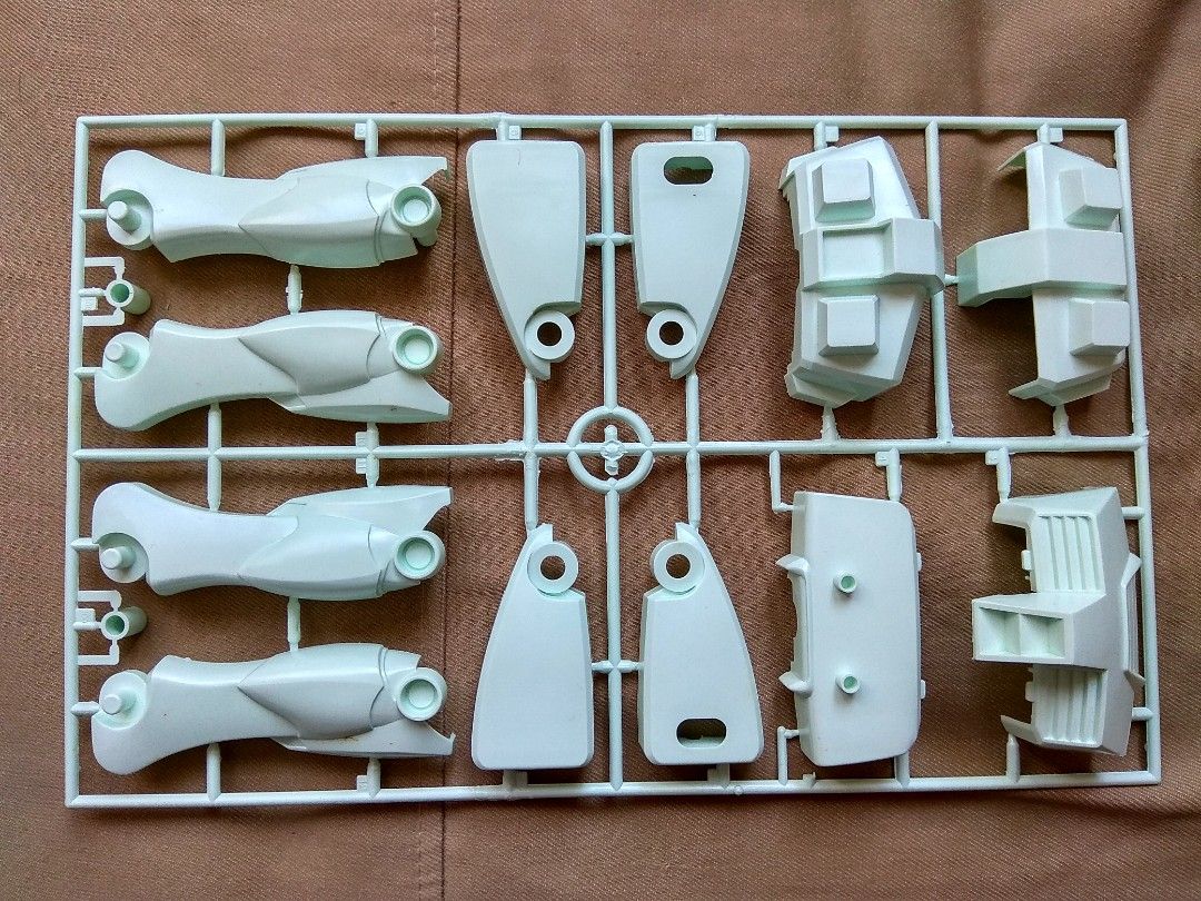 Bandai Gundam RX-78 1:60 Mobile Suit, 興趣及遊戲, 玩具 & 遊戲類 - Carousell