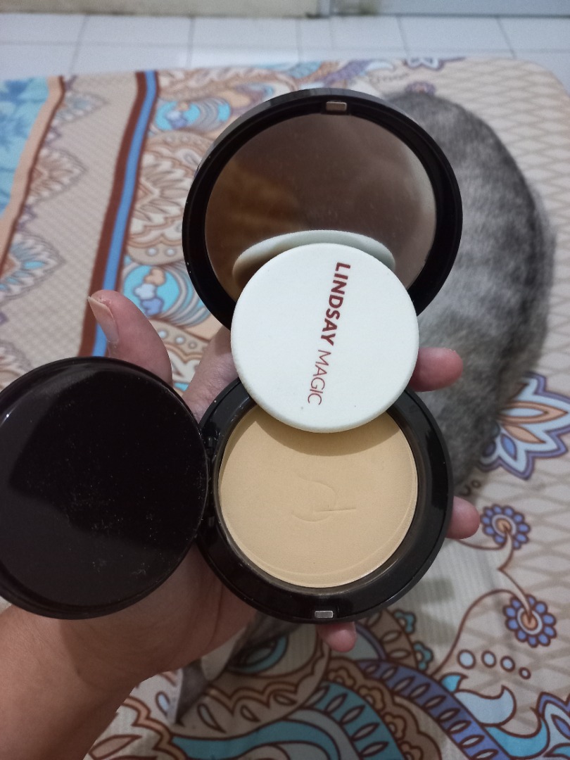 bedak padat lindsay magic thailand, bagus banget saran aplikasi pake ...