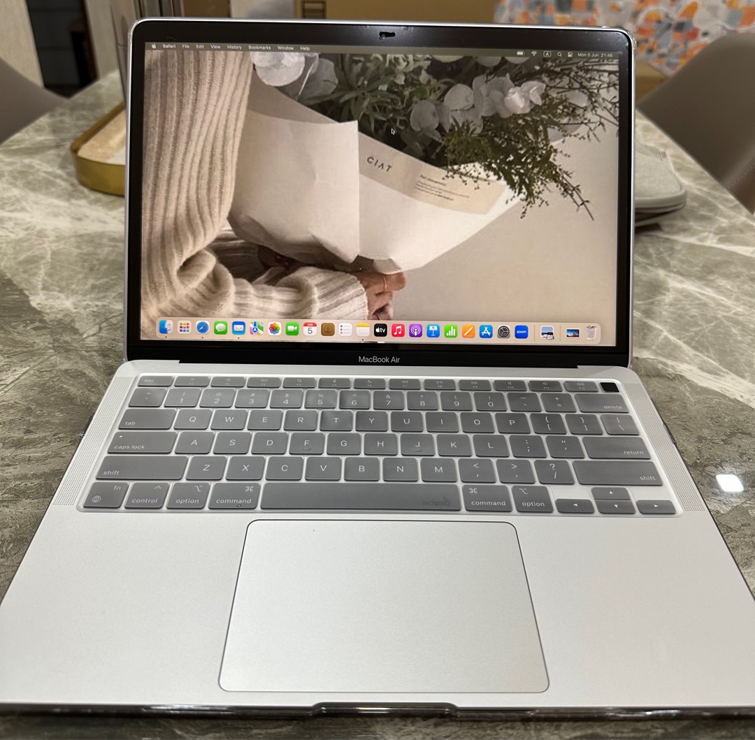 Brand New MacBook Air M1 (2020) Silver, Computers & Tech, Laptops ...